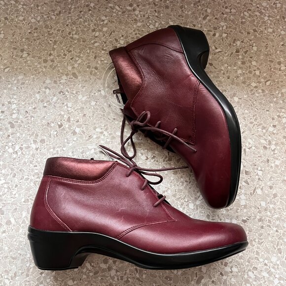 Aravon | Shoes | Aravon Kitt Chukka Leather Ankle Booties Wine 2 | Poshmark